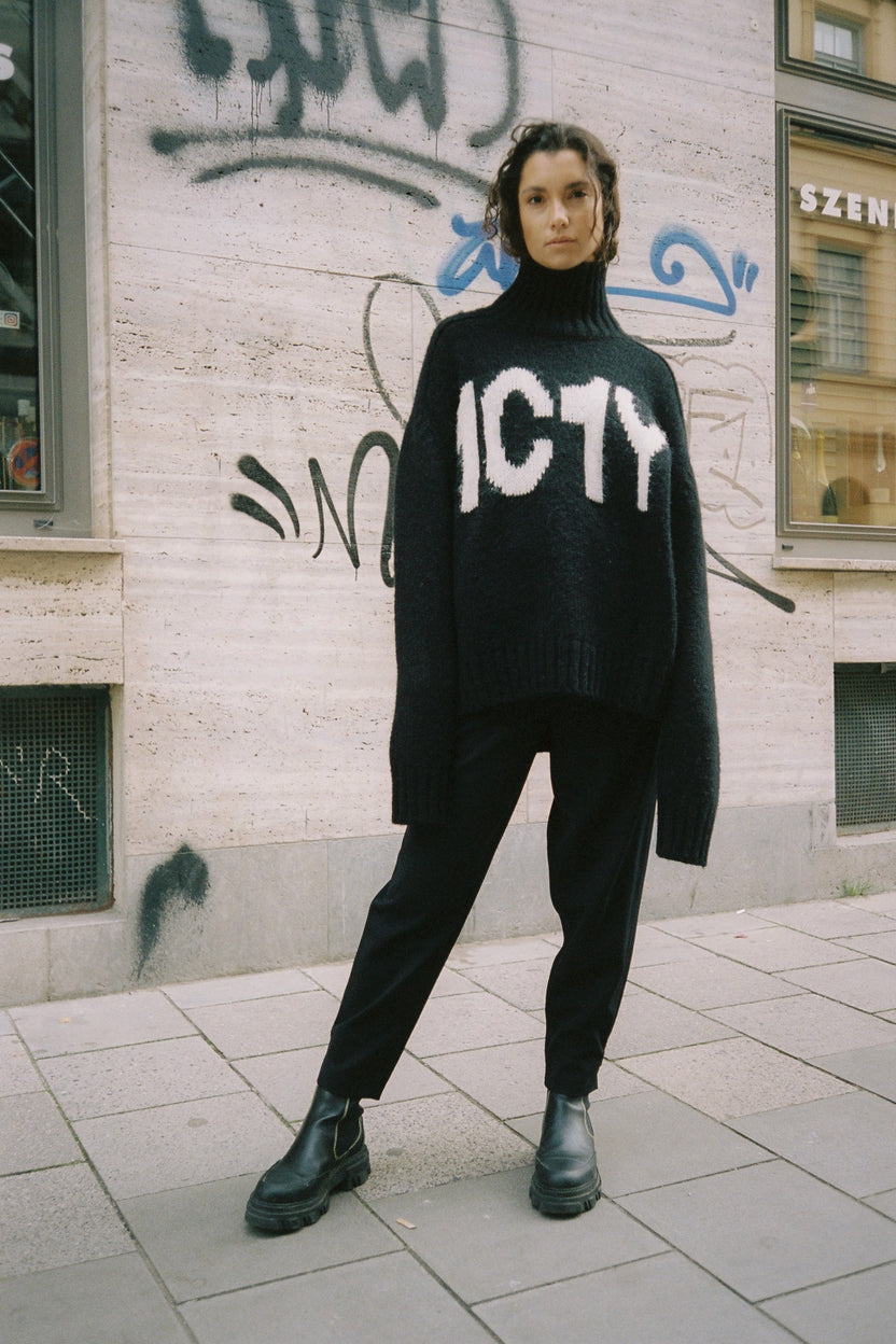 Changing the world with Social Fashion – 1C1Y | One Child One Year